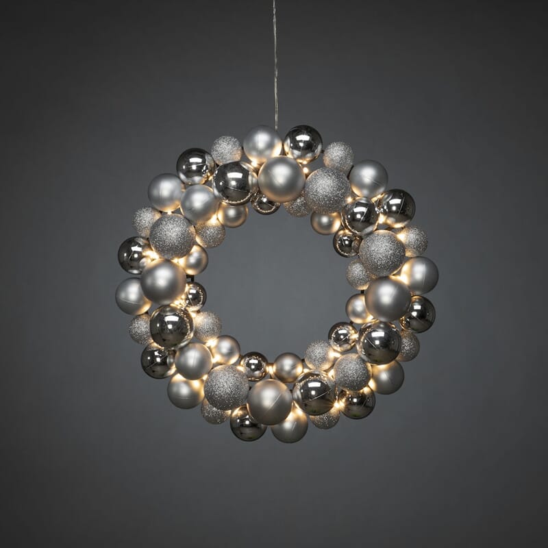 Krans 50 cm sølv med 50 varmhvite LED - Trend Collection AS
